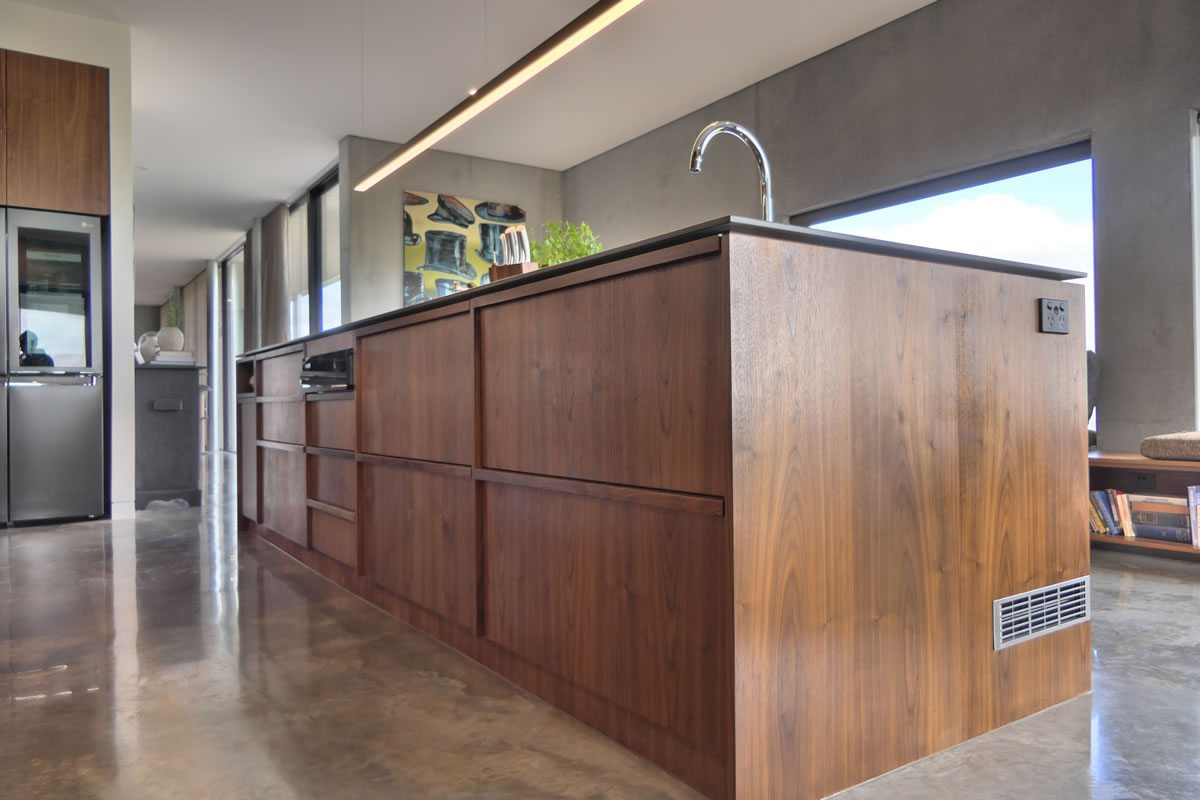 ACE Mt Franklin - Genesis FX